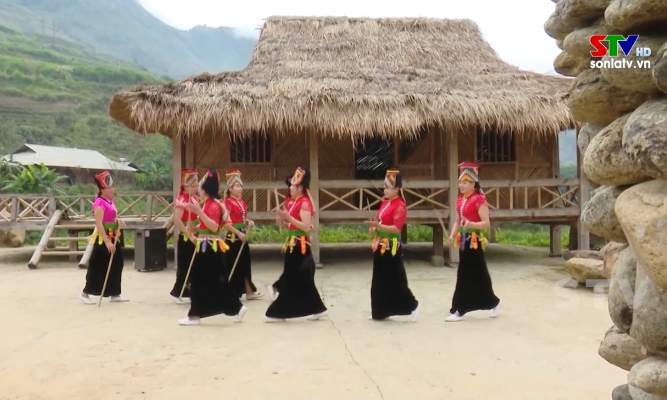 Phát triển kinh tế xã hội vùng đồng bào dân tộc La Ha - Báo và phát ...