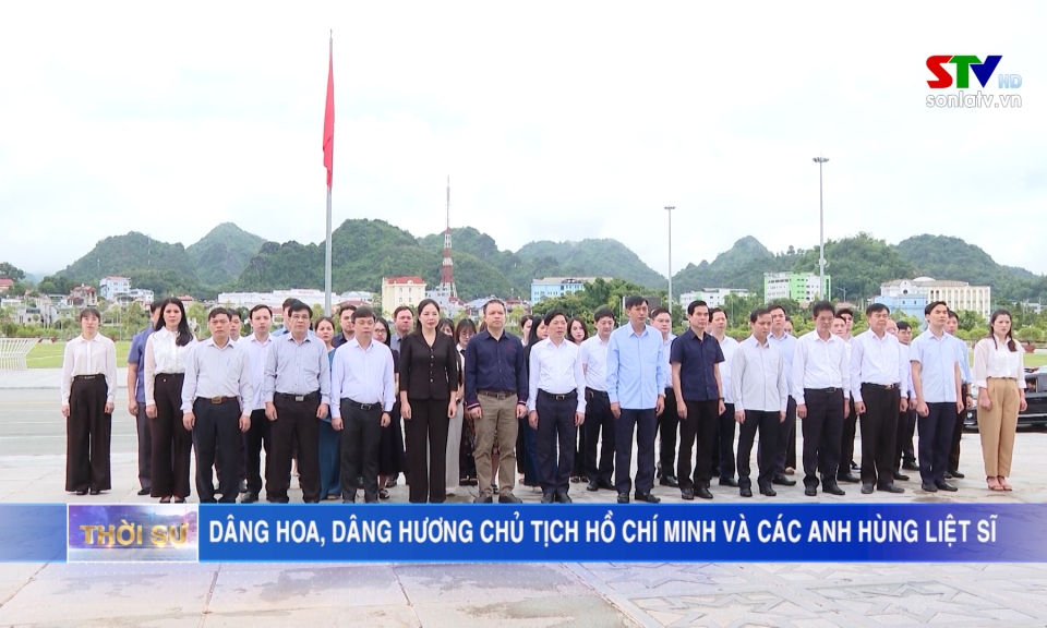 Dâng hoa, dâng hương Chủ tịch Hồ Chí Minh và các Anh hùng liệt sĩ - Báo ...